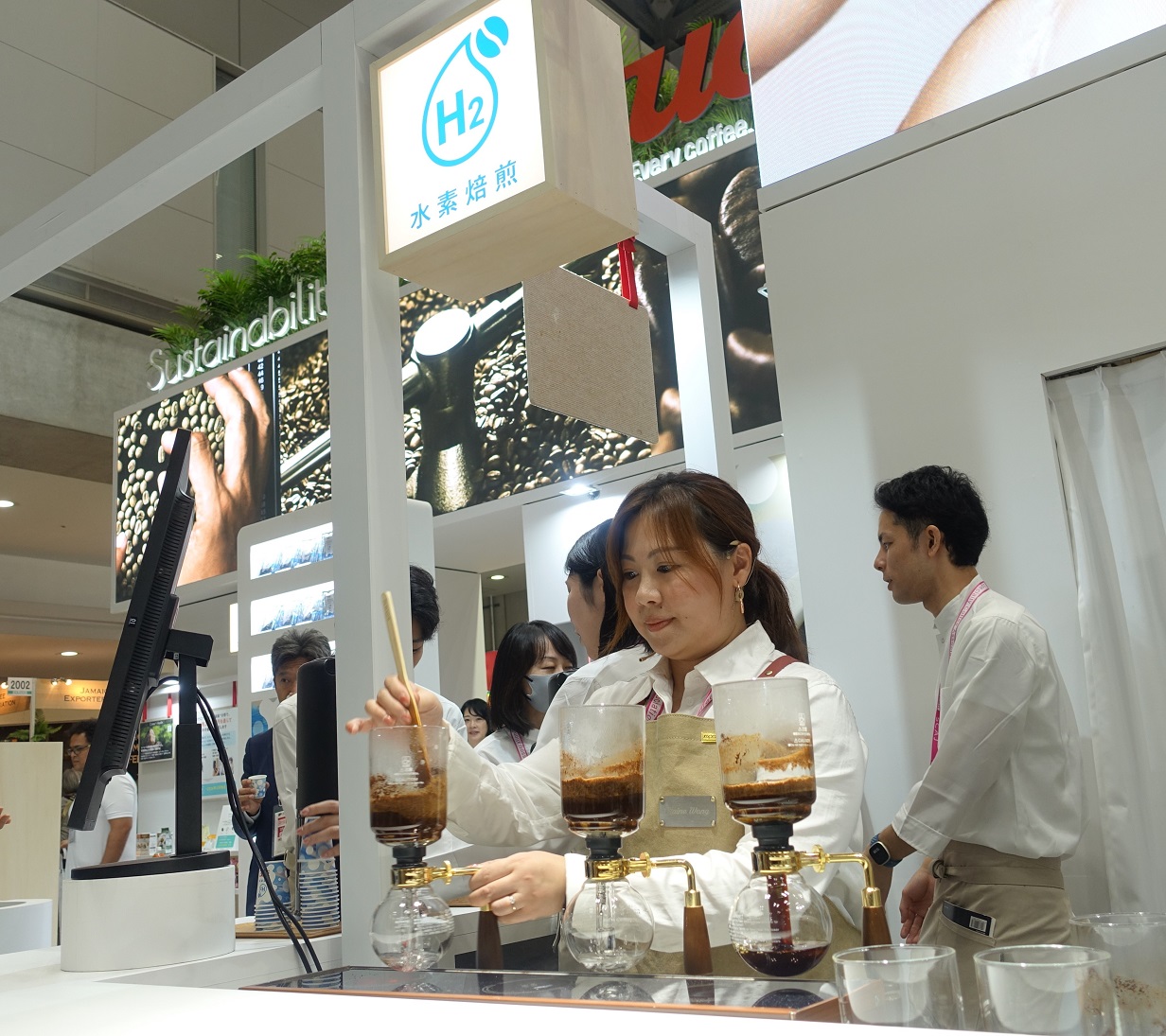 UCCが“水素焙煎コーヒー”を数量限定発売、2025年4月には世界初の量産体制へ | 食品産業新聞社ニュースWEB