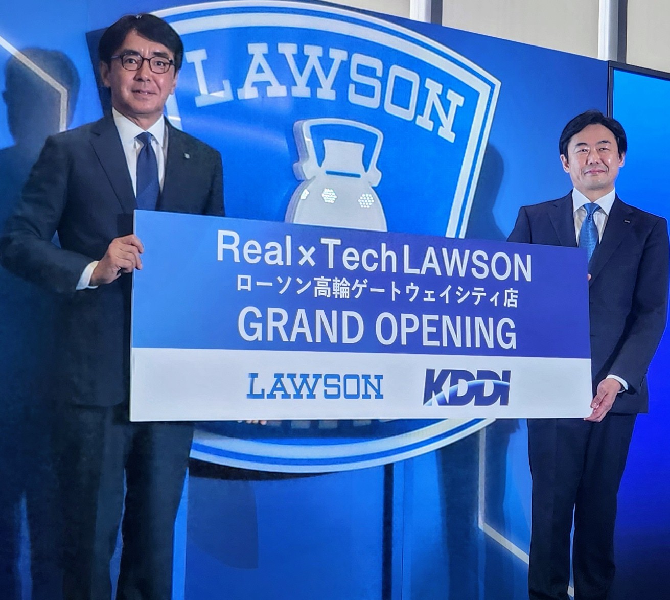 ローソン×KDDIが未来型コンビニ1号店、「Real×Tech LAWSON」高輪ゲートウェイシティに開業 | 食品産業新聞社ニュースWEB