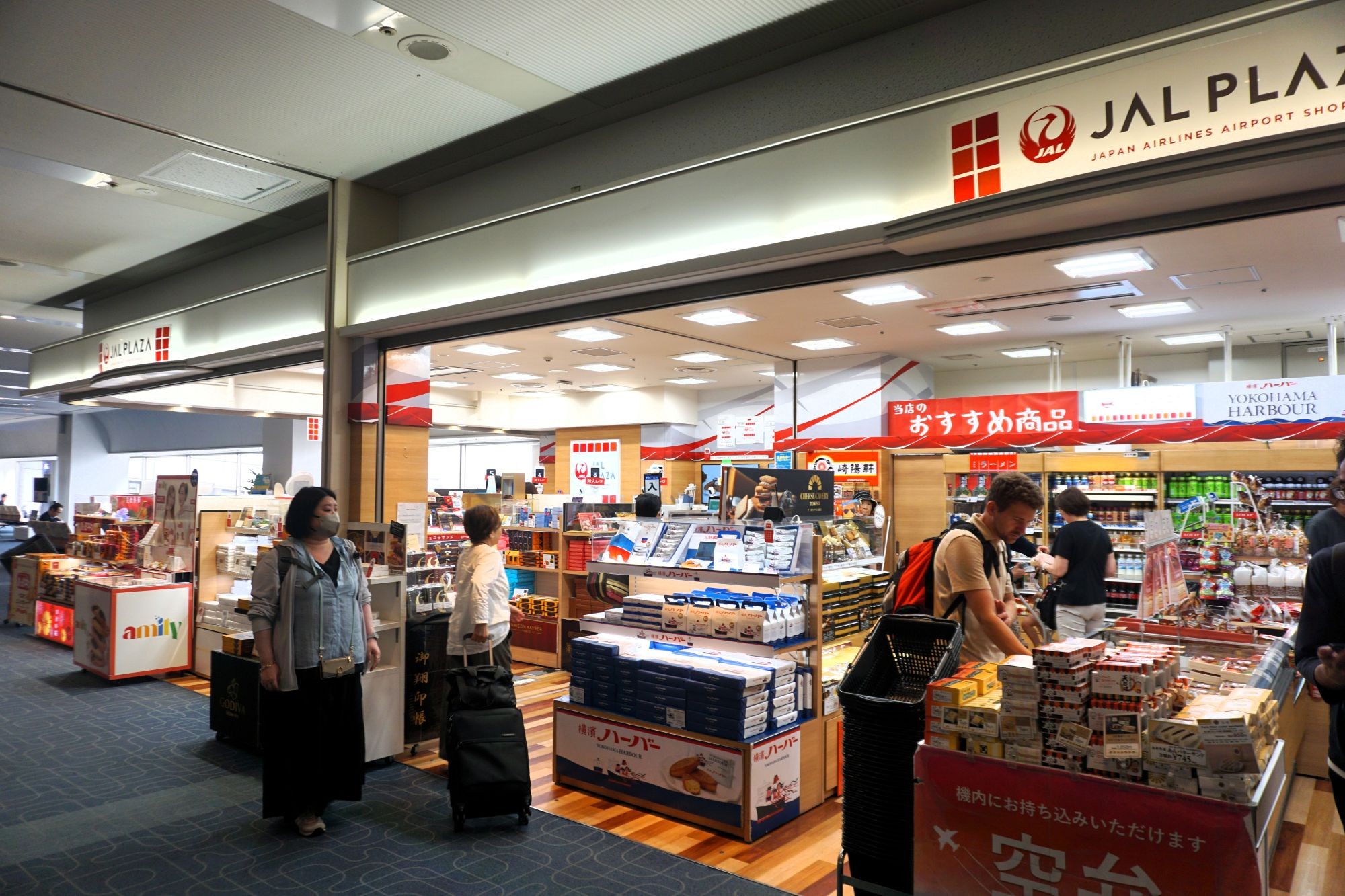 「JAL PLAZA」が好調、羽田空港内の3店舗を比較 | 食品産業新聞社ニュースWEB